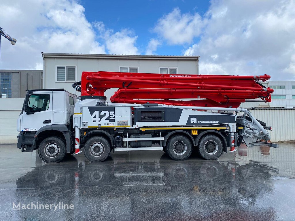 Putzmeister 42-5 na šasiji Mercedes-Benz AROCS 4143 pumpa za beton