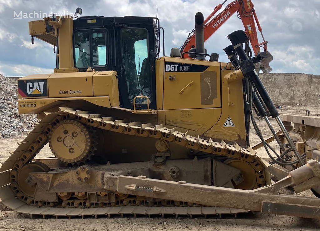 Caterpillar D6T LGP buldožer