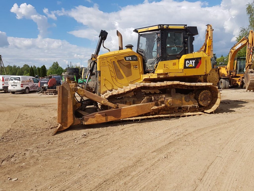 Caterpillar D7E LGP buldožer