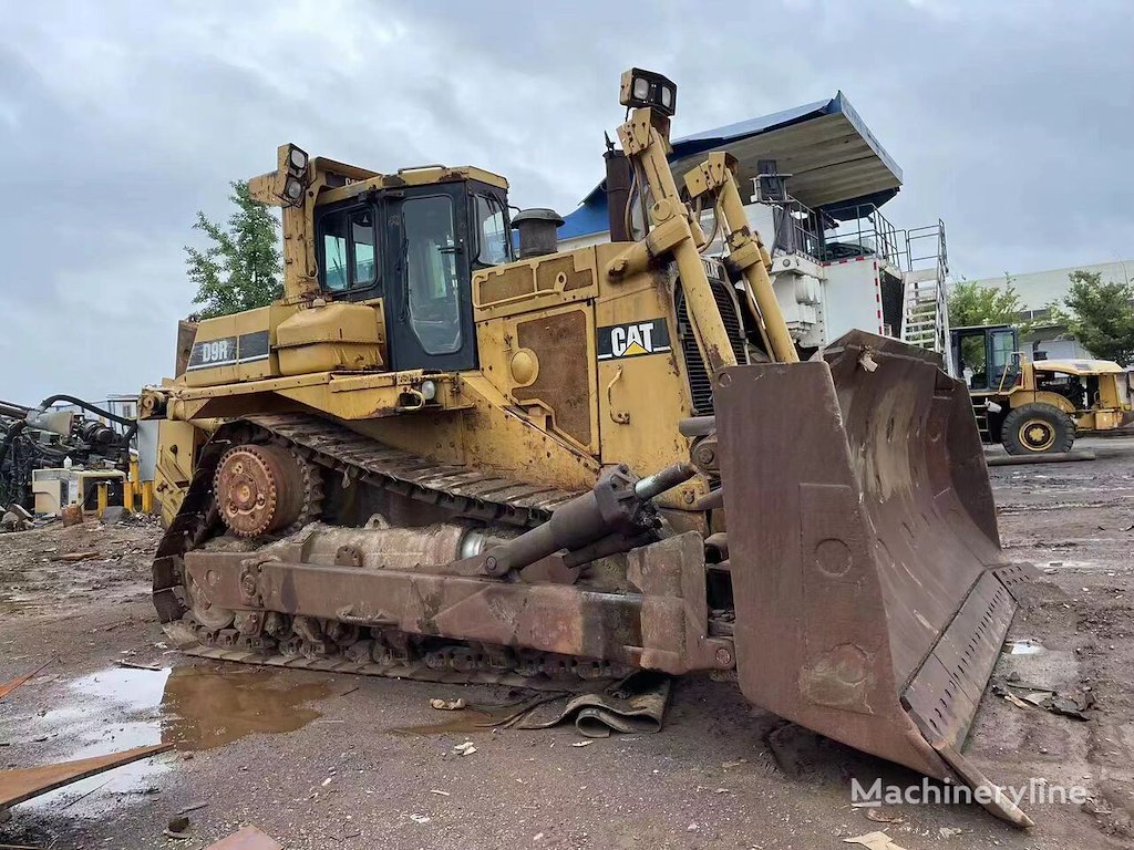 Caterpillar D9R buldožer