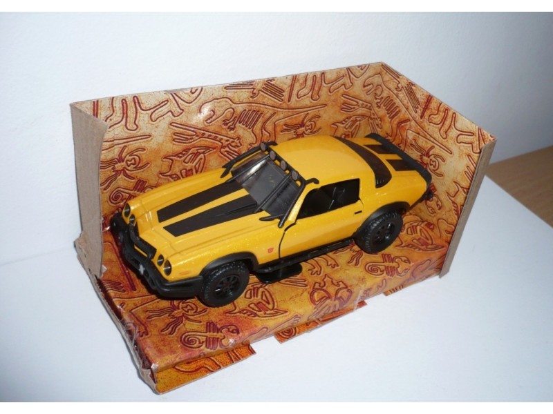 1:32 JADA Bumblebee 1977 Chervolet Camaro