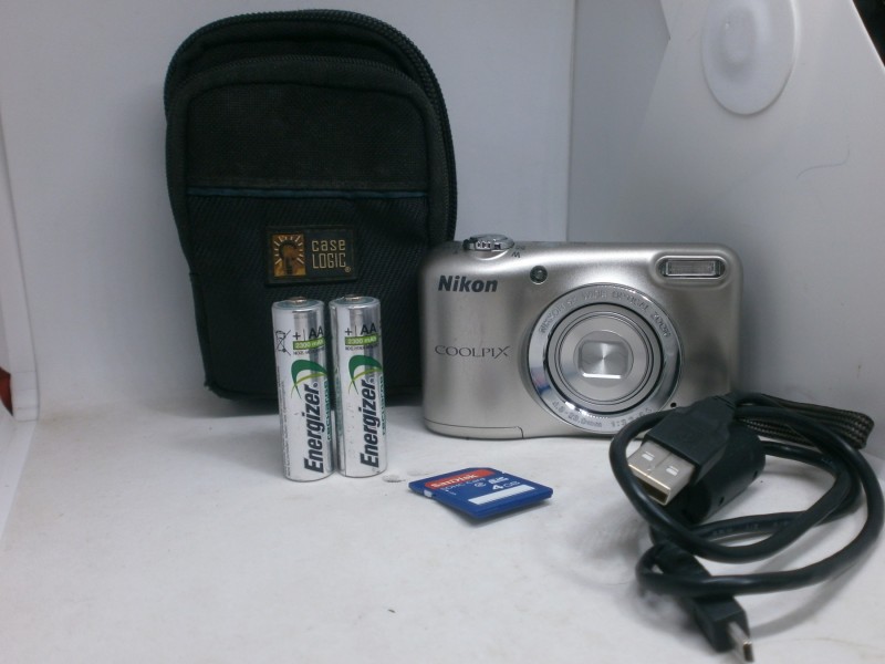 Nikon Coolpix L31 16.1MP Digital Camera 5x Zoom Silver