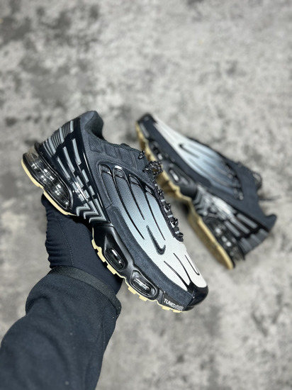 Nike air max plus III