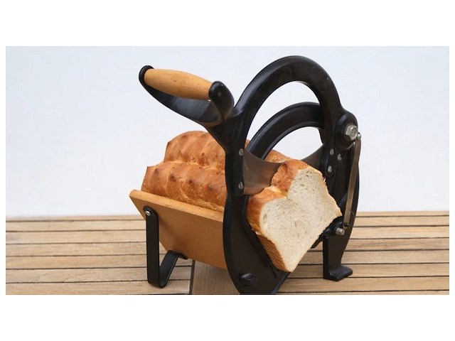 Bread slicer- ručna mašina za sečenje hleba Raadvad