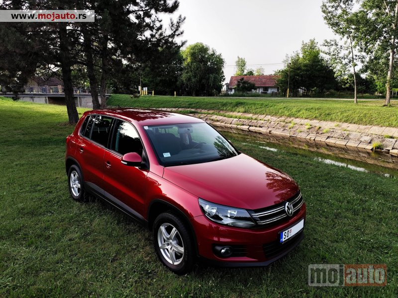 VW Tiguan Wild Cherry