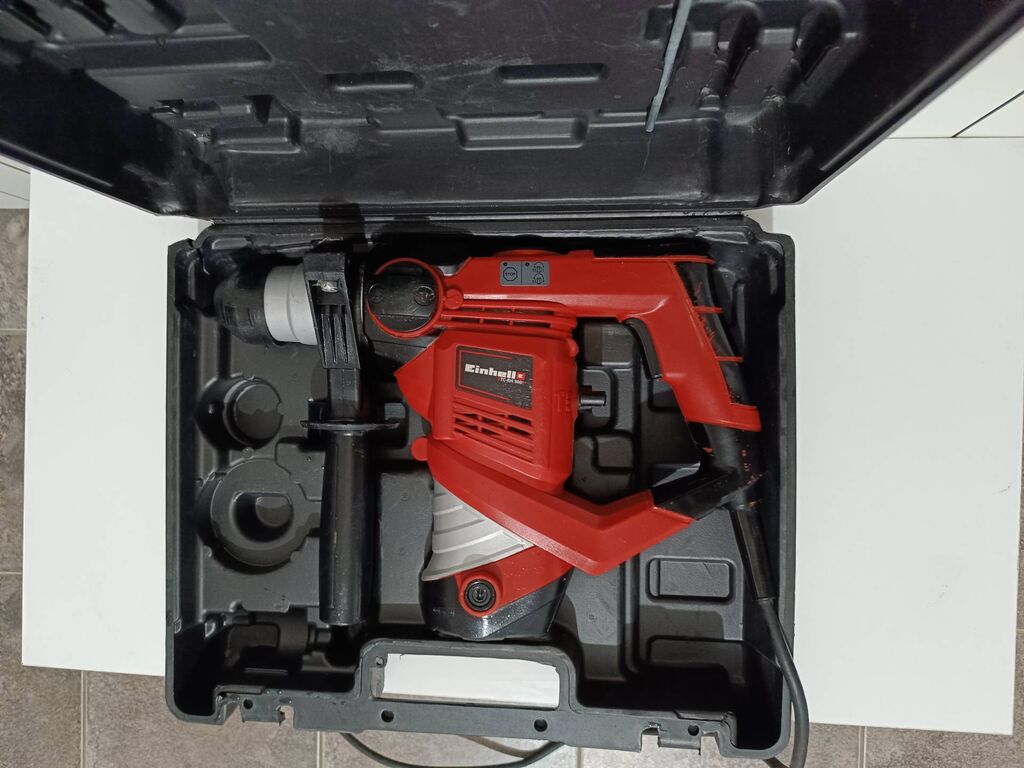 Einhell TC-RH 900 busilica stemalica u odlicnom stanju, radi bez