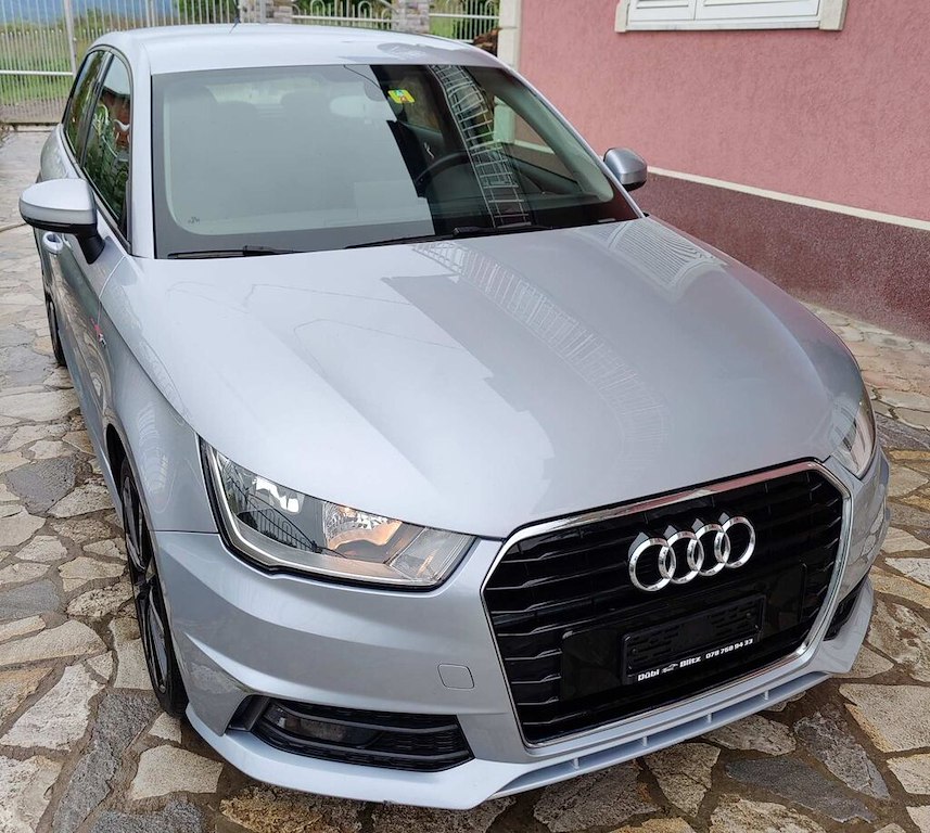 Audi A1: 1 l | 2016 г. Hečbek