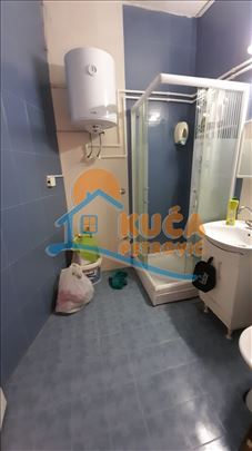 Garsonjera, apartman, 33 m2, treći sprat, lift, Go