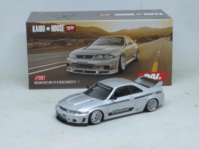 1:64 mini GT kaidoo nissan skyline R33