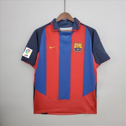 Barcelona 2003/2004 domaci dres