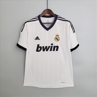 Real Madrid 2012/2013 domaci dres