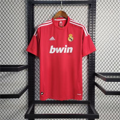 Real Madrid 2011/2012 gostujuci dres