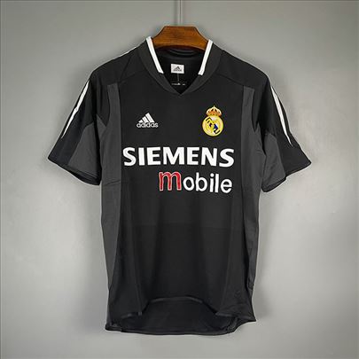 Real Madrid 2004/2005 gostujući dres