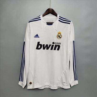 Real Madrid 2010/2011 domaci dres dugi rukavi