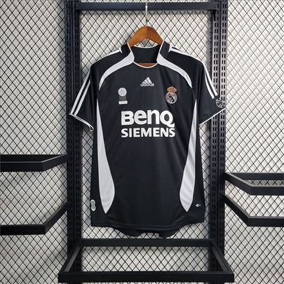 Real Madrid 2006/2007 gostujuci dres