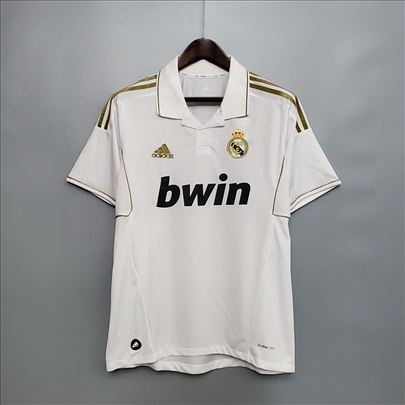 Real Madrid 2011/2012 domaci dres