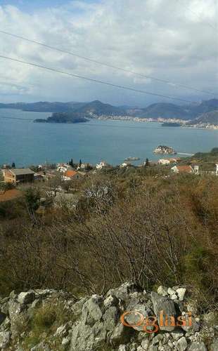 Plac od 2.810 m2 sa panoramskim pogledom u blizini ostrva Sveti Stefan