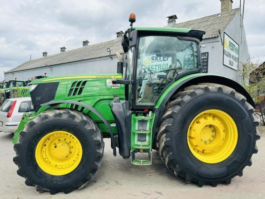 John Deere 6210R traktor točkaš