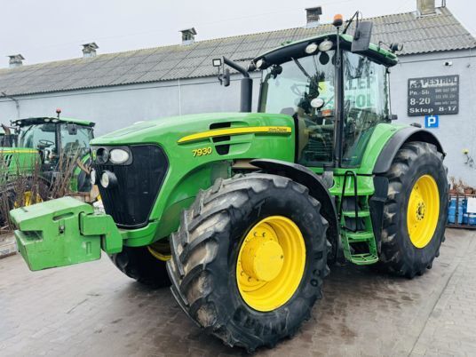 John Deere 7930 traktor točkaš