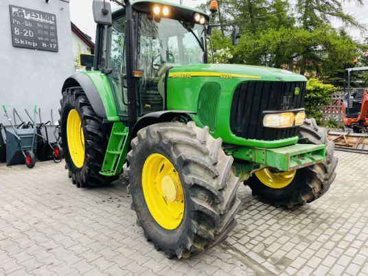 John Deere 6920 traktor točkaš