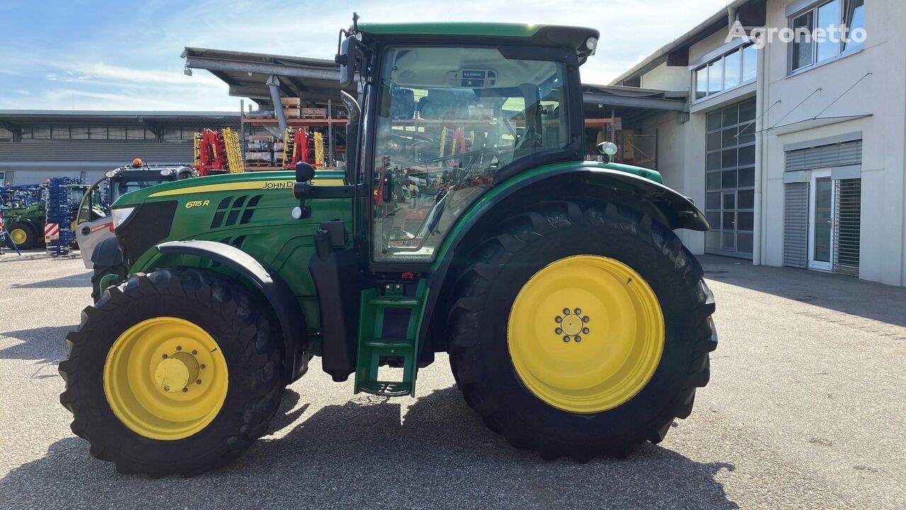 John Deere 6115R traktor točkaš