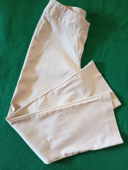 BENETTON krem pantalone vel.42 ( S/M )