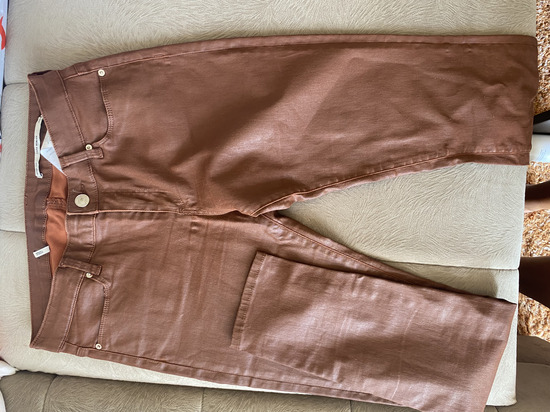 Zara kožne pantalone