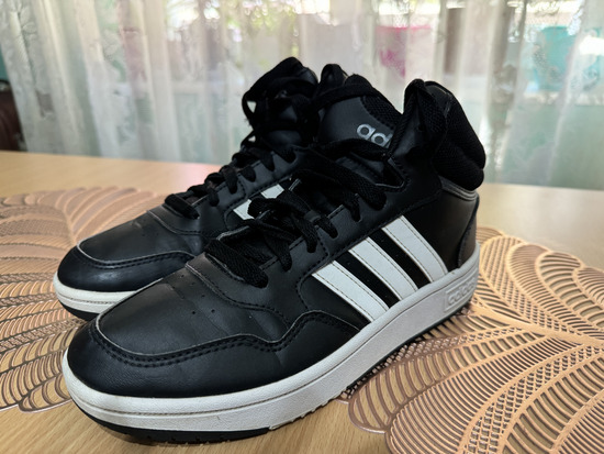 Adidas patike br. 36.5