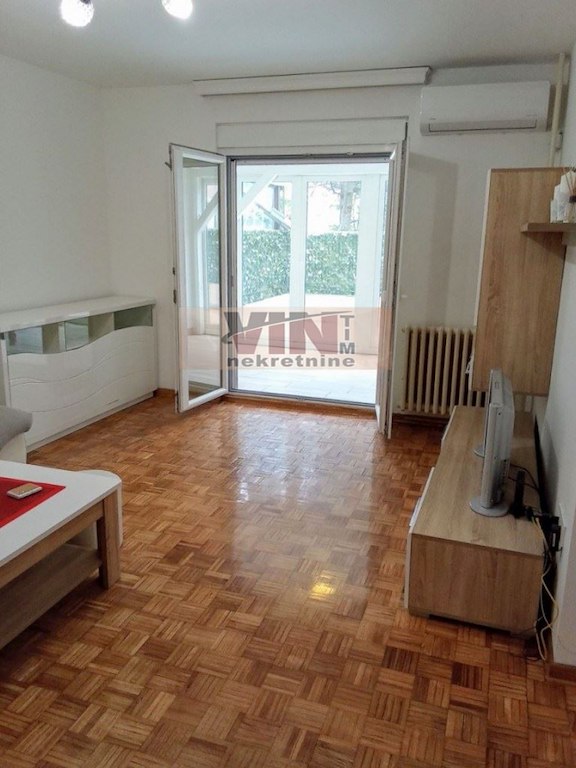 NOVI BEOGRAD BEZANIJSKA KOSA 84m2 , 26(T) , 249000e