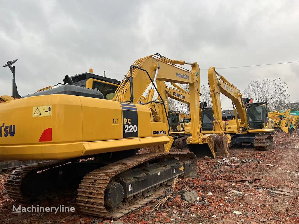 Komatsu pc220-8 bager guseničar