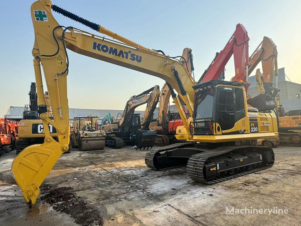 Komatsu PC220 pc220-8 bager guseničar