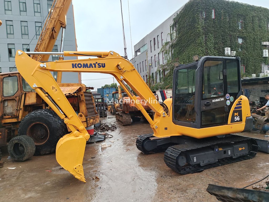 Komatsu PC56 bager guseničar