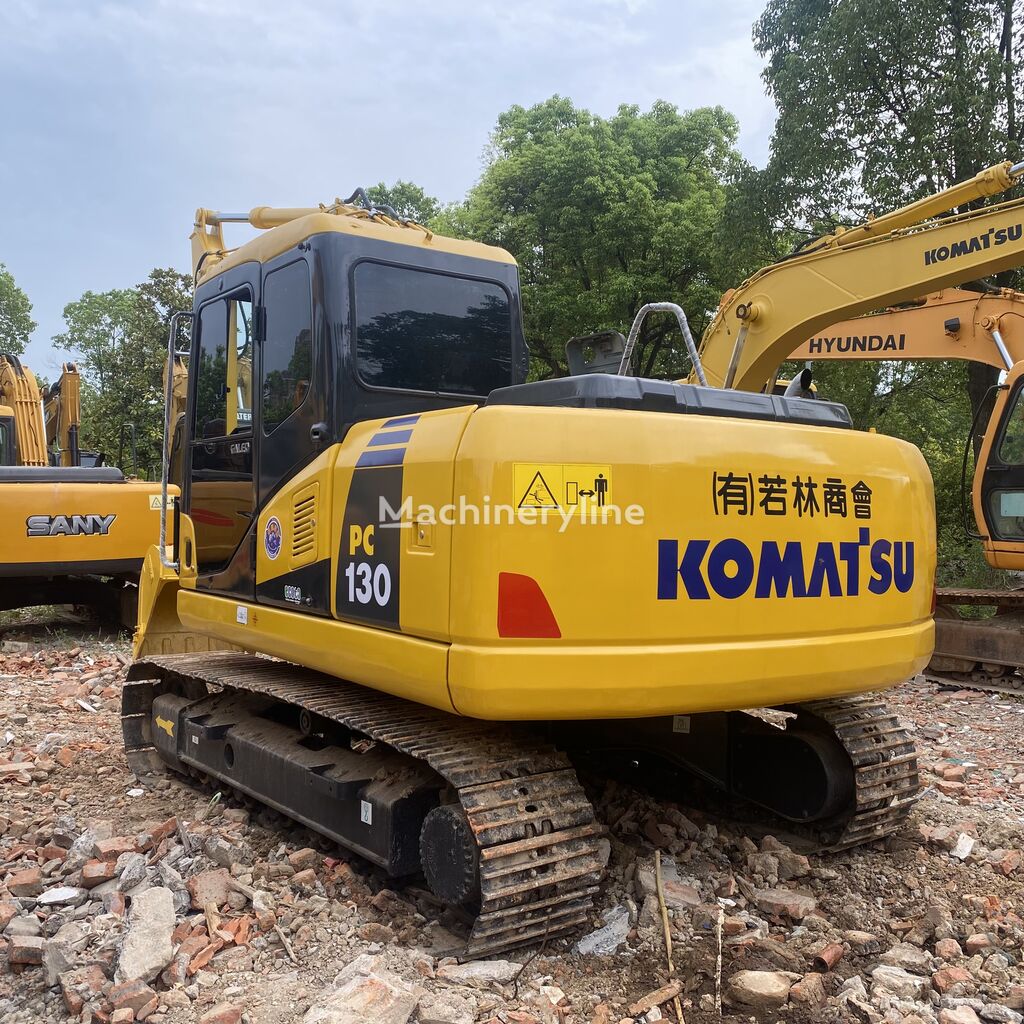 Komatsu PC130 bager guseničar