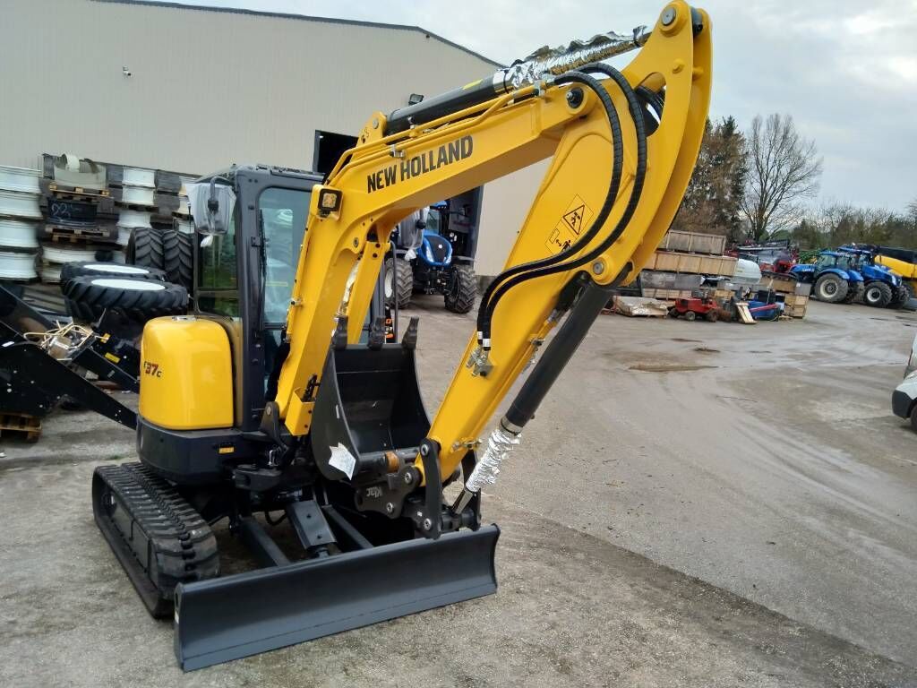 New Holland E37C mini bager