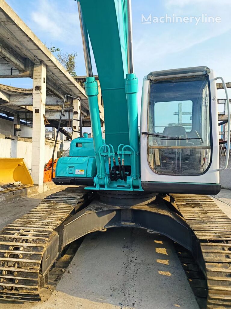 Kobelco sk200-6 bager guseničar