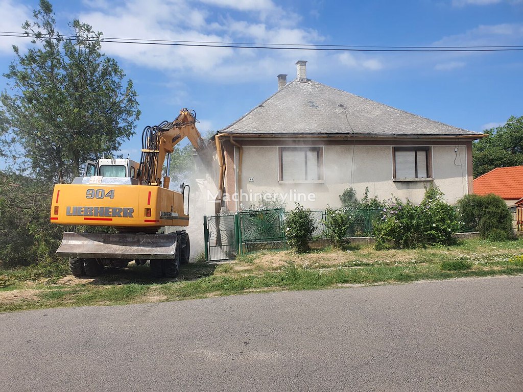 Liebherr 904B bager točkaš