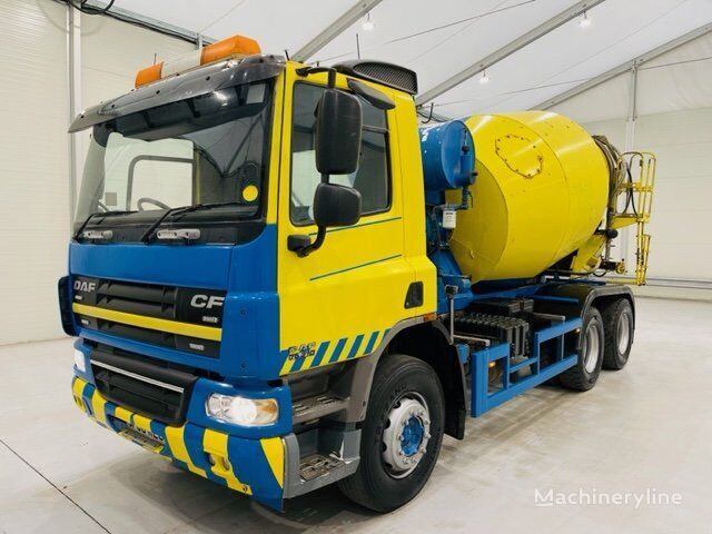 McPhee na šasiji DAF CF75 310 kamion s mešalicom za beton