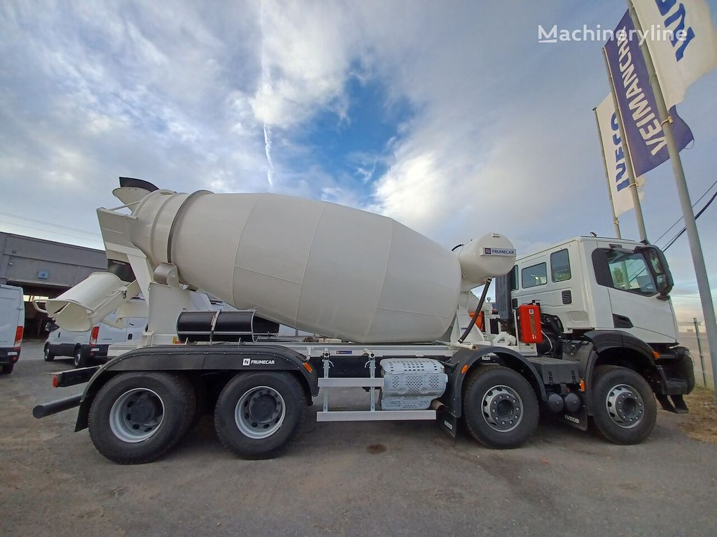 Novi Frumecar na šasiji IVECO X-WAY AD360X42BZ kamion s mešalicom za beton