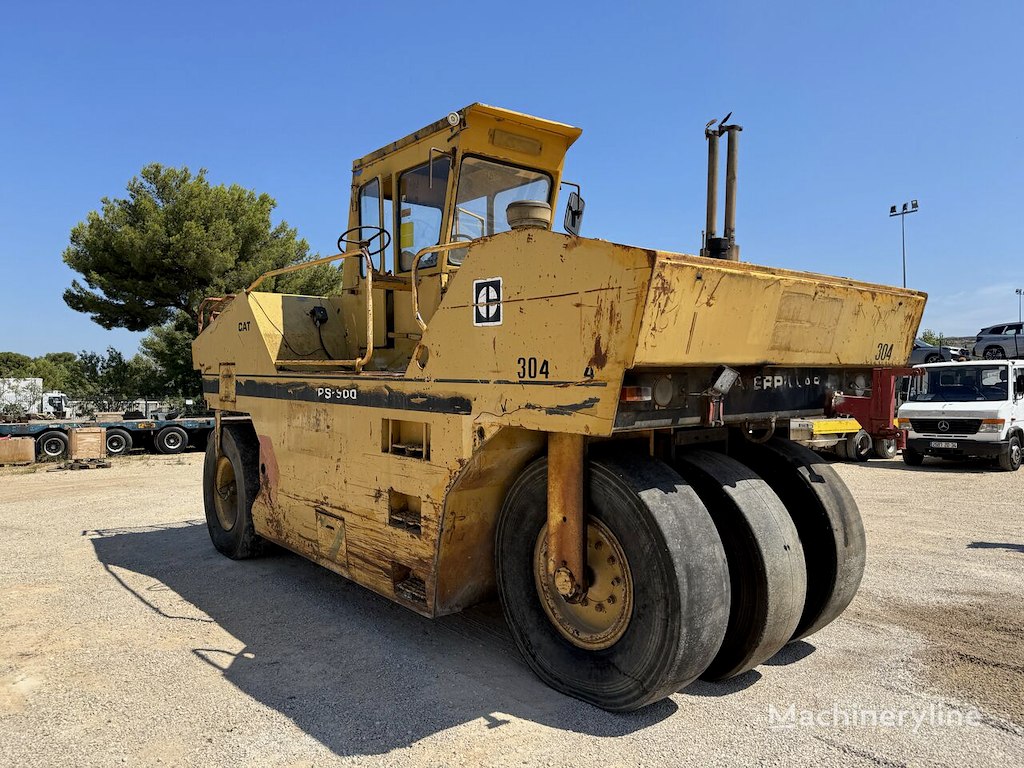 Caterpillar PS500 pneumatski valjak