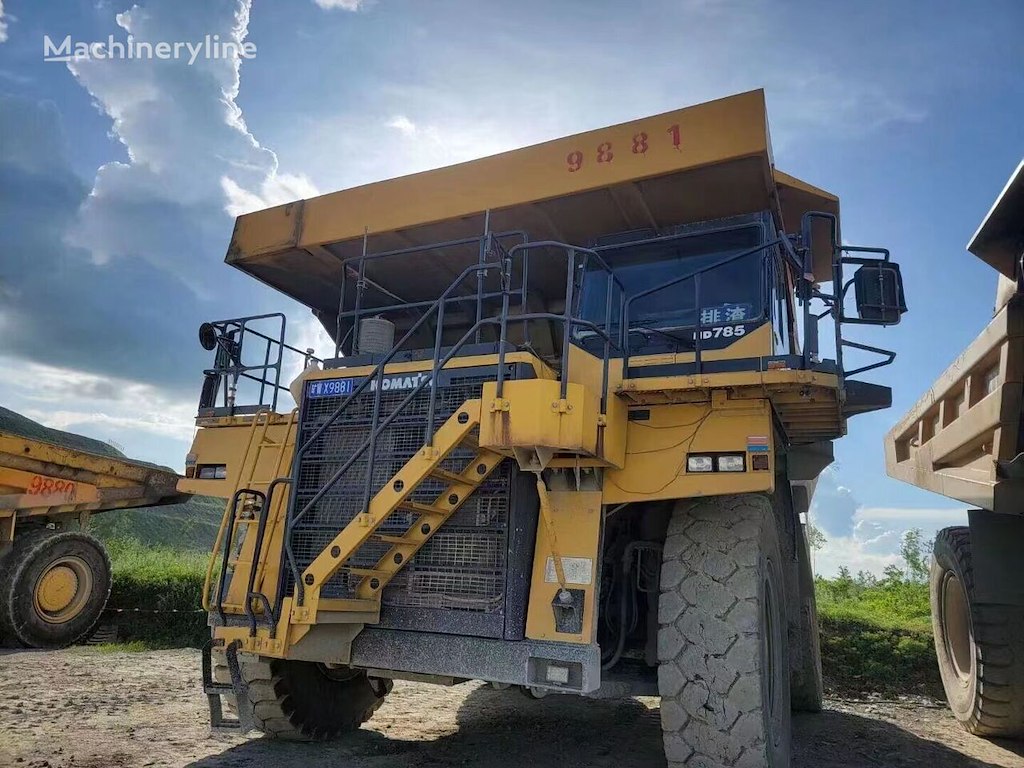 Komatsu HD785 damper sa krutom šasijom