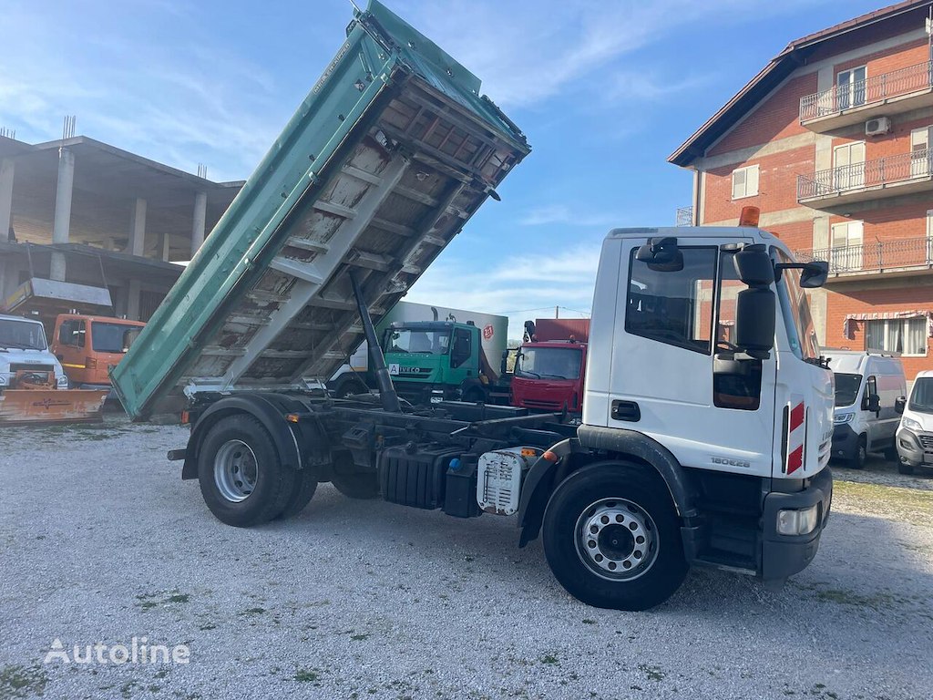 IVECO 180e28 K kiper