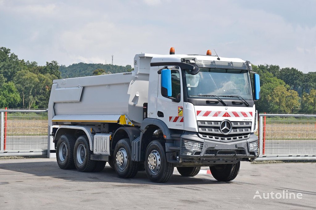 Mercedes-Benz AROCS 3243 kiper