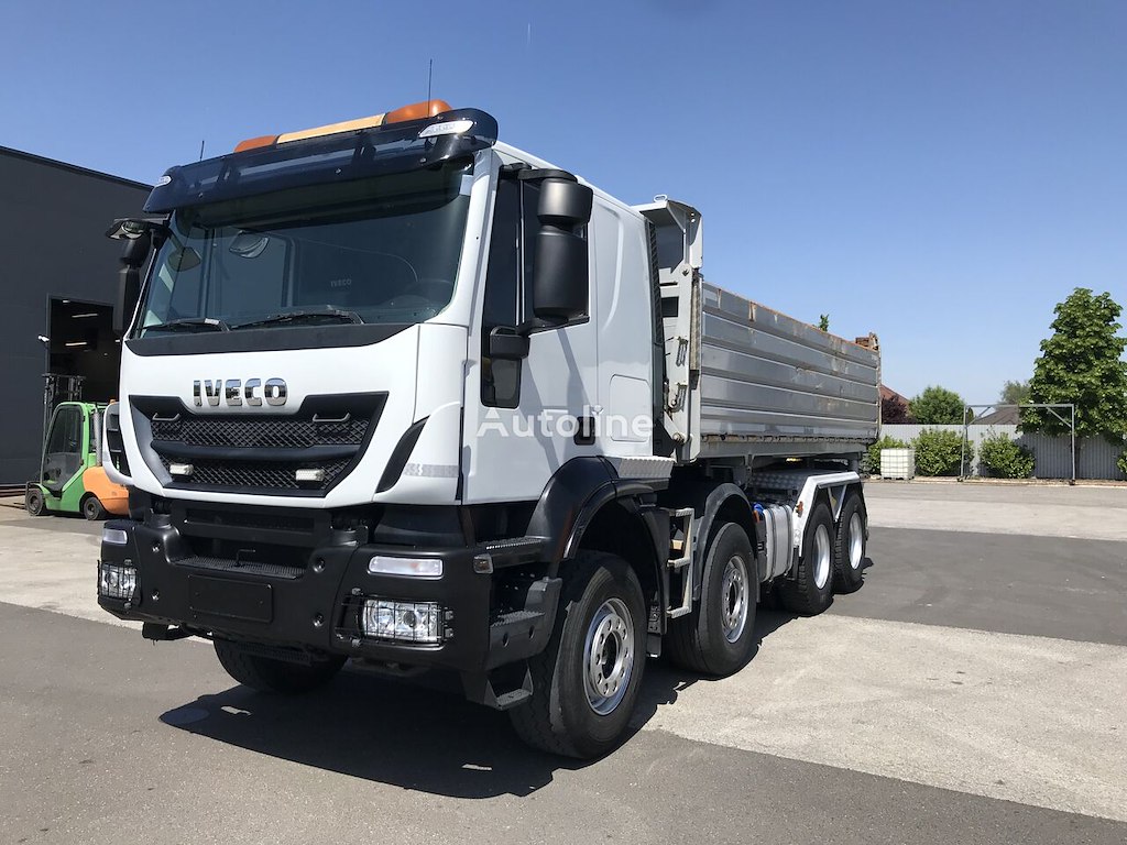 IVECO TRAKKER 500 kiper