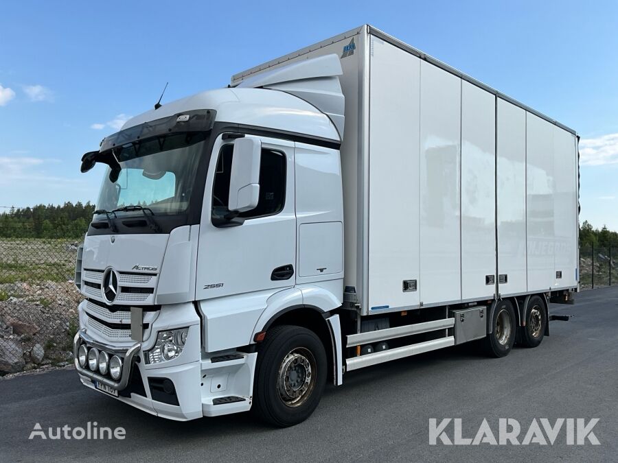 Prodaje se Mercedes-Benz Actros 2551 kamion furgon na aukciji