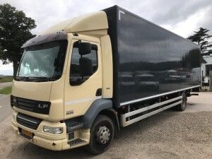 DAF LF 55.210 kamion furgon