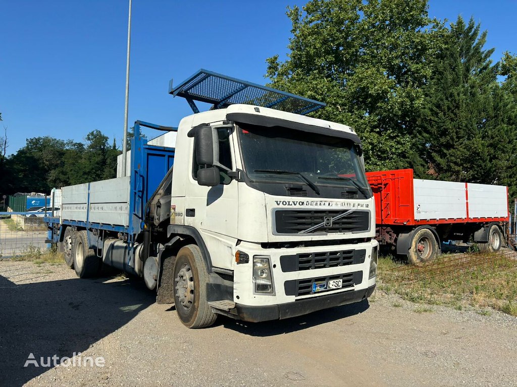 Volvo FM 12.380 kamion s ravnom platformom