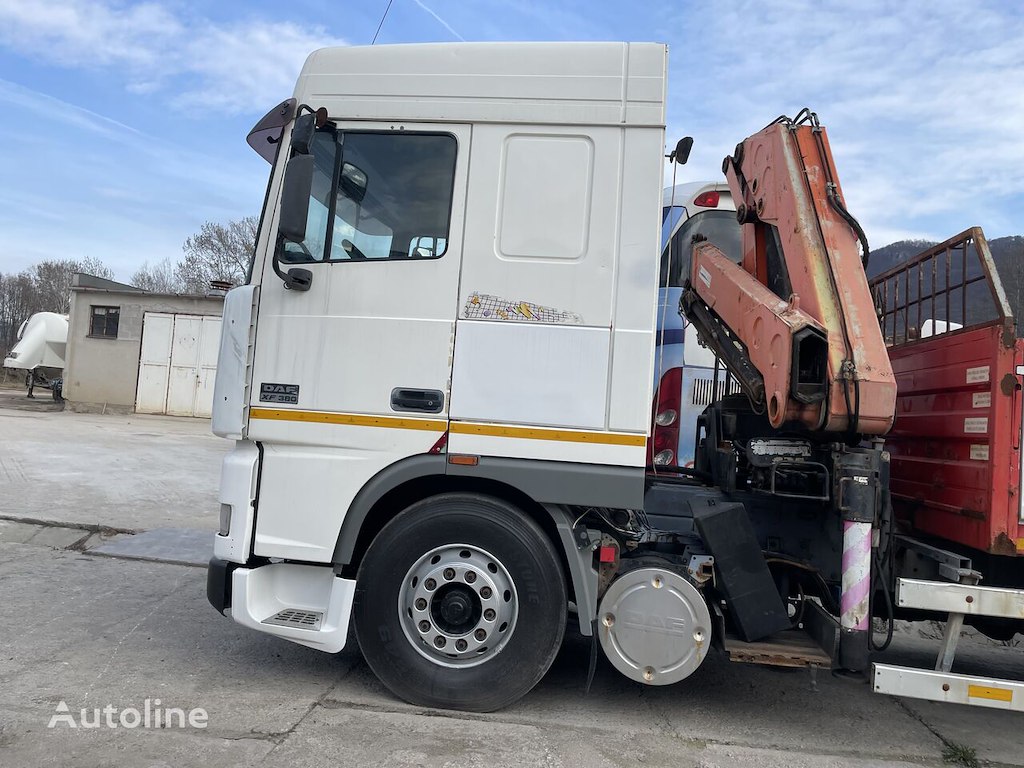 DAF XF 380 kamion s ravnom platformom