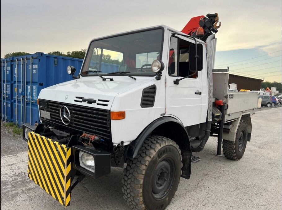 Mercedes-Benz UNIMOG U 1000 L424 kamion s ravnom platformom