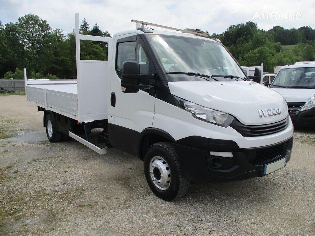 IVECO Daily 70-180 kamion s ravnom platformom