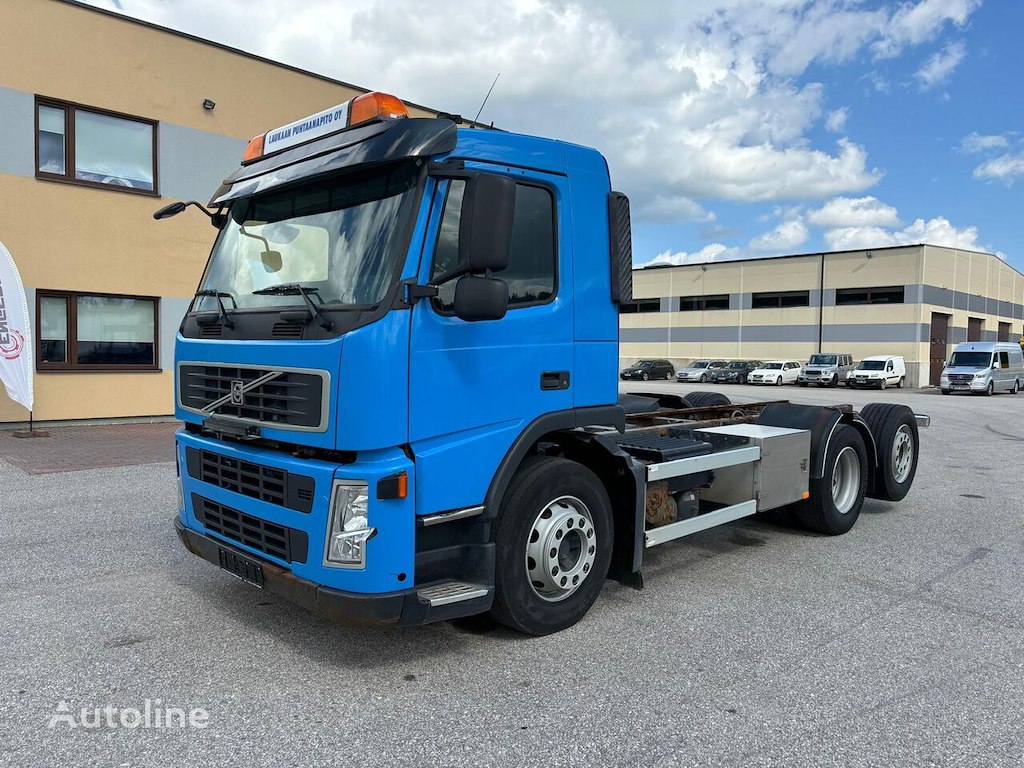 Volvo FM330 6x2*4 EURO5, last axel steering kamion šasija